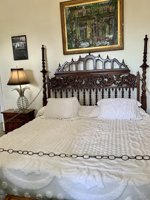 Mainly Museums - A Visit to the Hemingway Home Museum